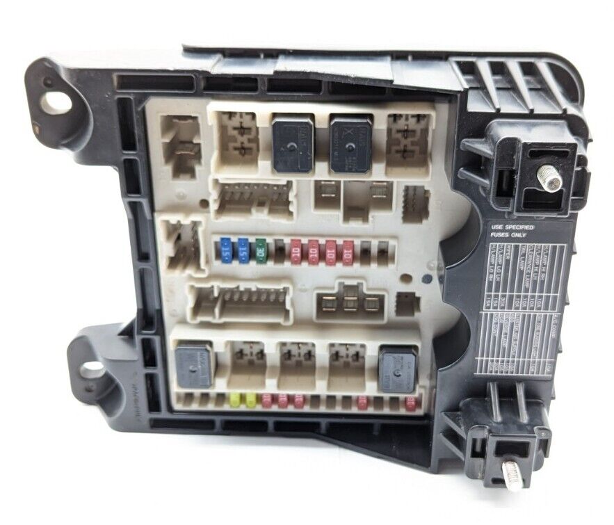 Caja De Fusibles Nissan Cabstar / Renault Maxity 284B6MB40A – Coches A.R.M